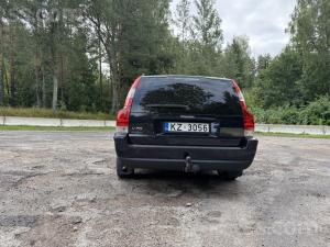 Zils Volvo V70 2005 Krāslava, ar dzinēja tilpumu 2.40 L un nobraukumu 401 tūkst. km par 1700 €, foto 5 vietnē AUTOMOTO.COM.LV