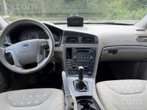 Zils Volvo V70 2005 Krāslava, ar dzinēja tilpumu 2.40 L un nobraukumu 401 tūkst. km par 1700 €, foto 14 vietnē AUTOMOTO.COM.LV