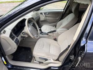 Zils Volvo V70 2005 Krāslava, ar dzinēja tilpumu 2.40 L un nobraukumu 401 tūkst. km par 1700 €, foto 16 vietnē AUTOMOTO.COM.LV