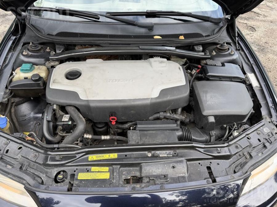 Zils Volvo V70 2005 Krāslava, ar dzinēja tilpumu 2.40 L un nobraukumu 401 tūkst. km par 1700 €, foto 19 vietnē AUTOMOTO.COM.LV