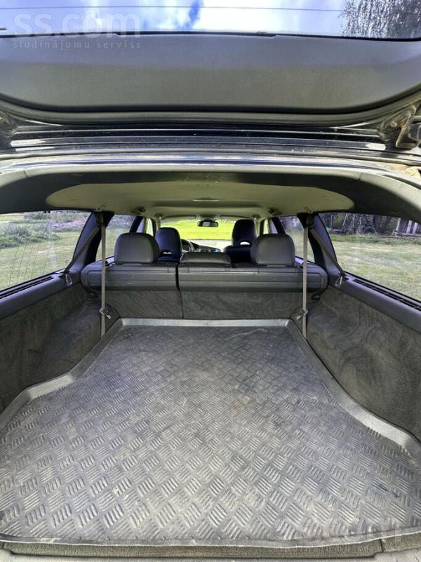 Blue Volvo V70 2005 in Ventspils, with an engine capacity of 2.40 L and mileage of 387 thousand km for 2000 €, photo 8 on AUTOMOTO.COM.LV