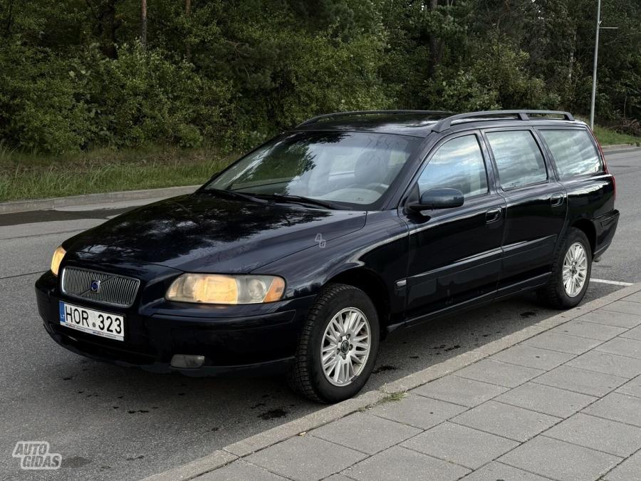 Zils Volvo V70 2005 Viļņa, ar dzinēja tilpumu 2.40 L un nobraukumu 370 tūkst. km par 1250 €, foto 1 vietnē AUTOMOTO.COM.LV