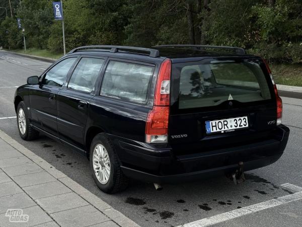 Zils Volvo V70 2005 Viļņa, ar dzinēja tilpumu 2.40 L un nobraukumu 370 tūkst. km par 1250 €, foto 5 vietnē AUTOMOTO.COM.LV