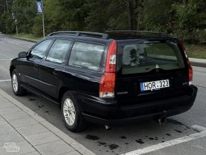 Zils Volvo V70 2005 Viļņa, ar dzinēja tilpumu 2.40 L un nobraukumu 370 tūkst. km par 1250 €, foto 5 vietnē AUTOMOTO.COM.LV