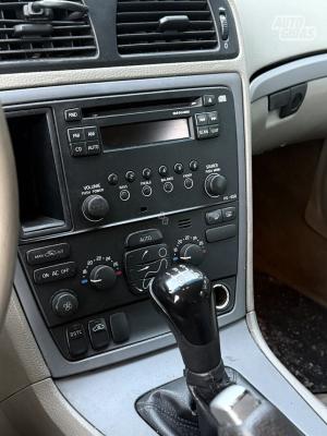 Zils Volvo V70 2005 Viļņa, ar dzinēja tilpumu 2.40 L un nobraukumu 370 tūkst. km par 1250 €, foto 10 vietnē AUTOMOTO.COM.LV