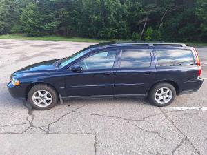 Zils Volvo V70 2005 Klaipėda, ar dzinēja tilpumu 2.40 L un nobraukumu 397 tūkst. km par 1555 €, foto 3 vietnē AUTOMOTO.COM.LV