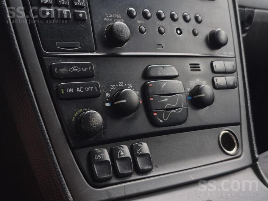 Zils Volvo V70 2005 Rīga, ar dzinēja tilpumu 2.40 L un nobraukumu 0 tūkst. km par 1300 €, foto 10 vietnē AUTOMOTO.COM.LV