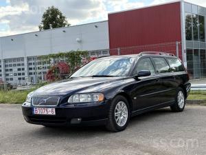 Синий Вольво В70 2005 в Елгава, объемом двигателя 2.40 л и пробегом 386 тыс. км за 2800 €, фото  на AUTOMOTO.COM.LV