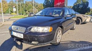 Zils Volvo V70 2005 Rīga, ar dzinēja tilpumu 2.40 L un nobraukumu 267 tūkst. km par 1400 €, foto 9 vietnē AUTOMOTO.COM.LV