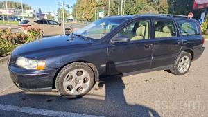 Zils Volvo V70 2005 Rīga, ar dzinēja tilpumu 2.40 L un nobraukumu 267 tūkst. km par 1400 €, foto 10 vietnē AUTOMOTO.COM.LV
