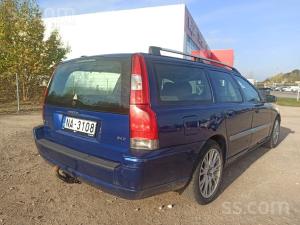 Blue Volvo V70 2005 in Daugavpils, with an engine capacity of 2.40 L and mileage of 0 thousand km for 1700 €, photo 7 on AUTOMOTO.COM.LV