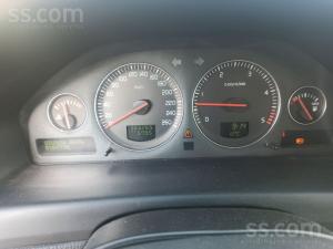 Blue Volvo V70 2005 in Daugavpils, with an engine capacity of 2.40 L and mileage of 0 thousand km for 1700 €, photo 20 on AUTOMOTO.COM.LV