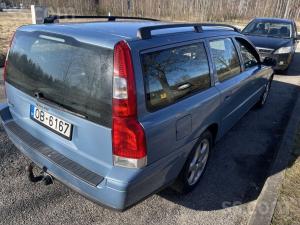 Zils Volvo V70 2006 Rīga, ar dzinēja tilpumu 2.40 L un nobraukumu 326 tūkst. km par 550 €, foto 4 vietnē AUTOMOTO.COM.LV