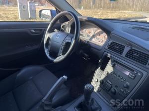 Zils Volvo V70 2006 Rīga, ar dzinēja tilpumu 2.40 L un nobraukumu 326 tūkst. km par 550 €, foto 5 vietnē AUTOMOTO.COM.LV
