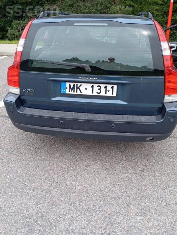 Zils Volvo V70 2006 Jēkabpils, ar dzinēja tilpumu 2.40 L un nobraukumu 421 tūkst. km par 2500 €, foto 2 vietnē AUTOMOTO.COM.LV