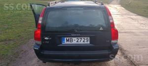 Zils Volvo V70 2006 Rīga, ar dzinēja tilpumu 2.40 L un nobraukumu 379 tūkst. km par 1750 €, foto 10 vietnē AUTOMOTO.COM.LV