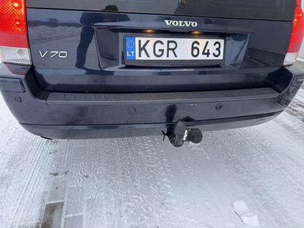 Blue Volvo V70 2006 in Siauliai, with an engine capacity of 2.40 L and mileage of 410 thousand km for 2500 €, photo 7 on AUTOMOTO.COM.LV