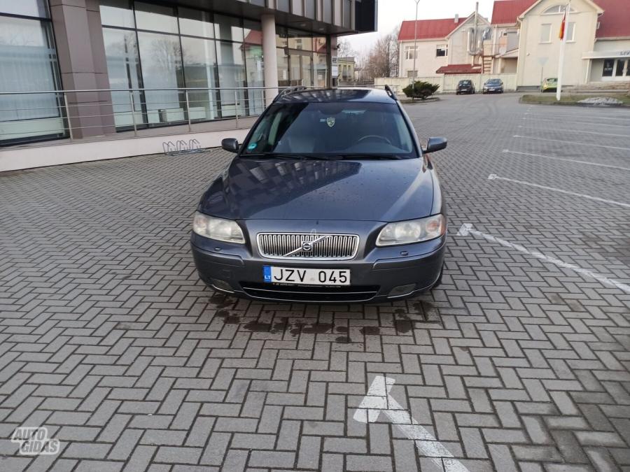 Zils Volvo V70 2006 Šauļi, ar dzinēja tilpumu 2.40 L un nobraukumu 442 tūkst. km par 1600 €, foto 2 vietnē AUTOMOTO.COM.LV