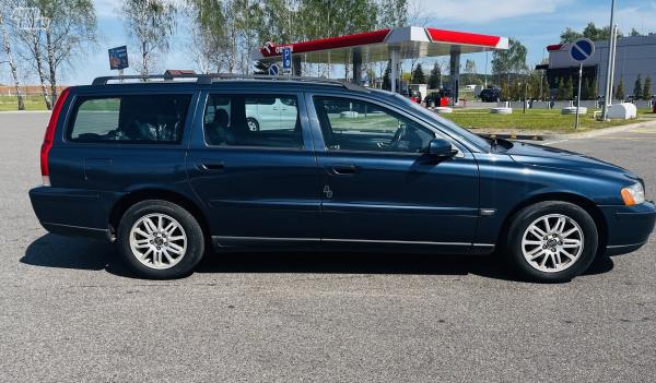 Zils Volvo V70 2006 Viļņa, ar dzinēja tilpumu 2.40 L un nobraukumu 372 tūkst. km par 2350 €, foto 5 vietnē AUTOMOTO.COM.LV