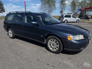 Blue Volvo V70 2006 in Vilnius, with an engine capacity of 2.40 L and mileage of 372 thousand km for 2350 €, photo 7 on AUTOMOTO.COM.LV