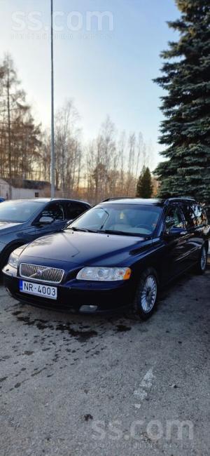 Zils Volvo V70 2006 Aizkraukle, ar dzinēja tilpumu 2.40 L un nobraukumu 0 tūkst. km par 1900 €, foto  vietnē AUTOMOTO.COM.LV
