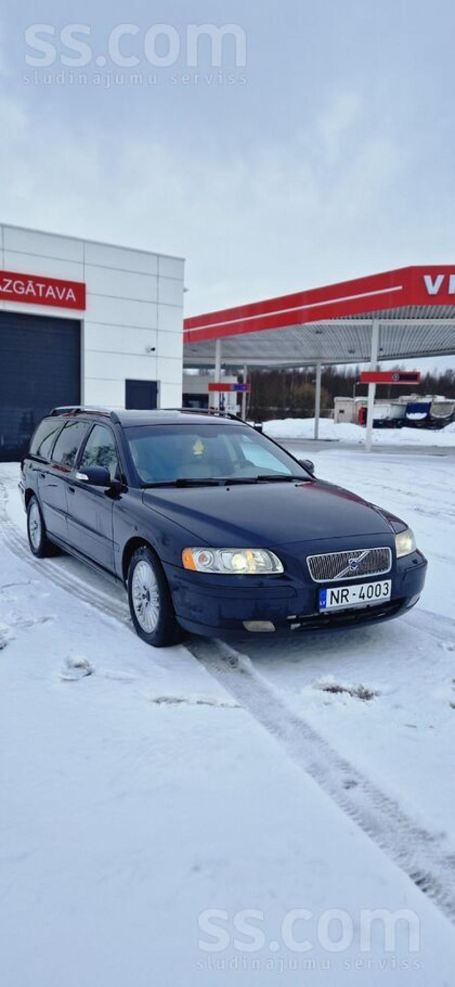 Zils Volvo V70 2006 Aizkraukle, ar dzinēja tilpumu 2.40 L un nobraukumu 0 tūkst. km par 1900 €, foto 3 vietnē AUTOMOTO.COM.LV