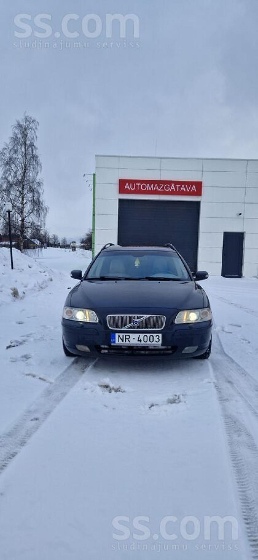 Zils Volvo V70 2006 Aizkraukle, ar dzinēja tilpumu 2.40 L un nobraukumu 0 tūkst. km par 1900 €, foto 4 vietnē AUTOMOTO.COM.LV