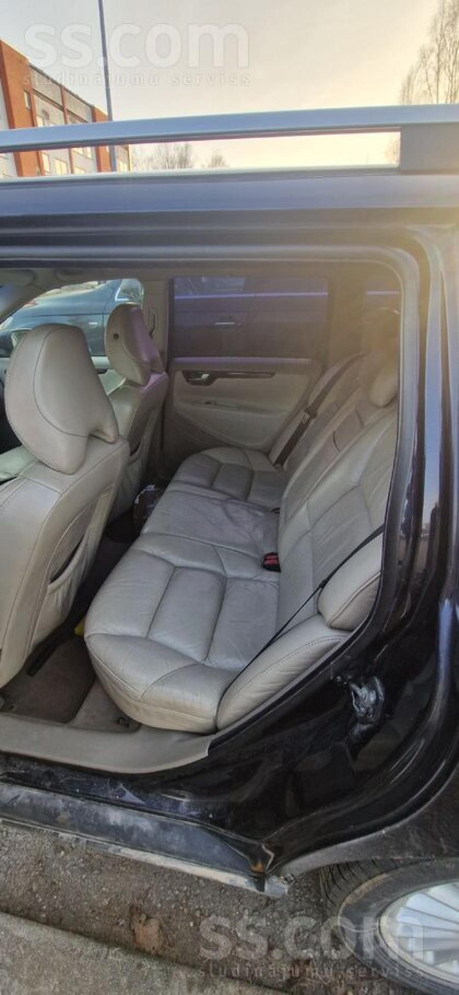 Zils Volvo V70 2006 Aizkraukle, ar dzinēja tilpumu 2.40 L un nobraukumu 0 tūkst. km par 1900 €, foto 14 vietnē AUTOMOTO.COM.LV