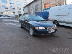 Blue Volvo V70 2006 in Riga, with an engine capacity of 2.40 L and mileage of 326 thousand km for 2100 €, photo 3 on AUTOMOTO.COM.LV
