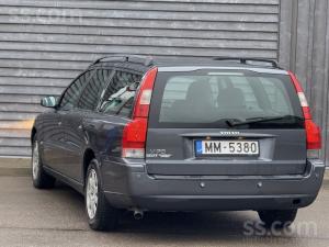Синий Вольво В70 2006 в Елгава, объемом двигателя 2.40 л и пробегом 293 тыс. км за 1650 €, фото 6 на AUTOMOTO.COM.LV