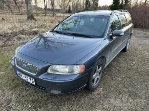 Blue Volvo V70 2006 in Ogre, with an engine capacity of 2.40 L and mileage of 384 thousand km for 2100 €, photo  on AUTOMOTO.COM.LV