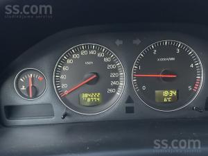 Blue Volvo V70 2006 in Ogre, with an engine capacity of 2.40 L and mileage of 384 thousand km for 2100 €, photo 9 on AUTOMOTO.COM.LV
