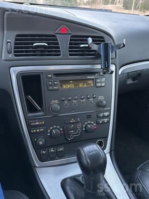 Blue Volvo V70 2006 in Ogre, with an engine capacity of 2.40 L and mileage of 384 thousand km for 2100 €, photo 10 on AUTOMOTO.COM.LV