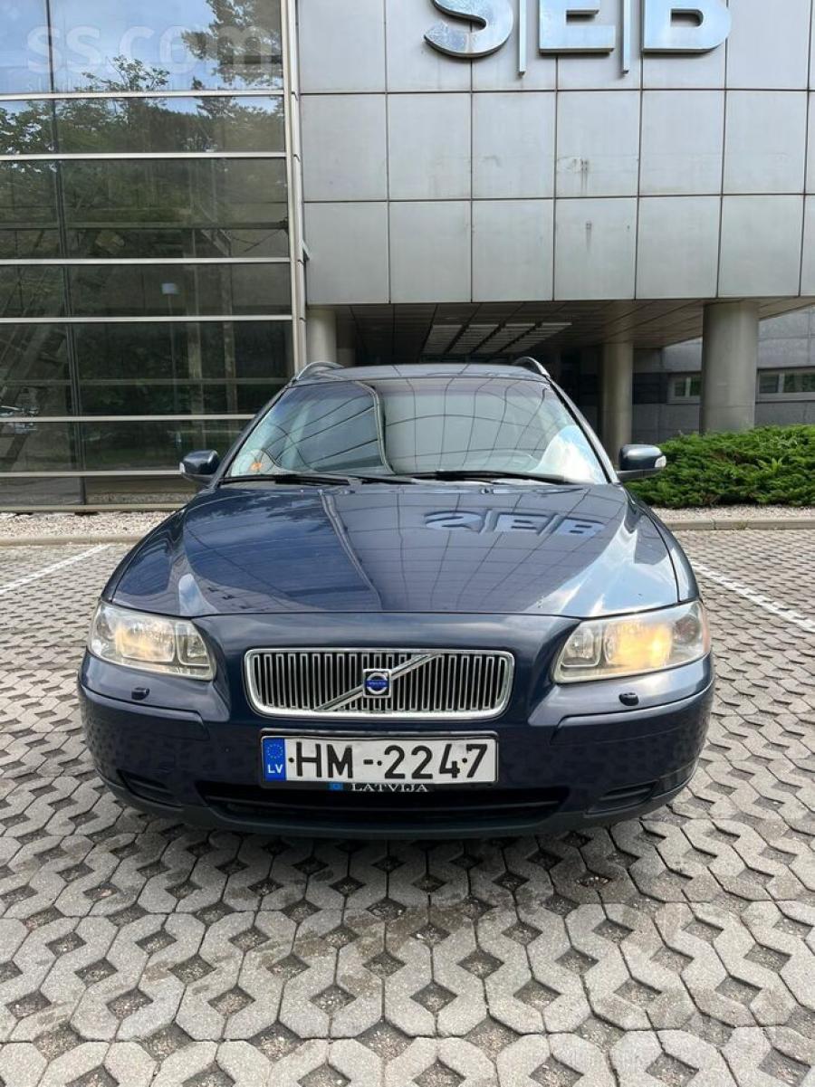 Zils Volvo V70 2006 Rīga, ar dzinēja tilpumu 2.40 L un nobraukumu 281 tūkst. km par 1700 €, foto 11 vietnē AUTOMOTO.COM.LV
