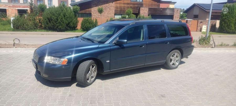 Синий Вольво В70 2006 в Каунас, объемом двигателя 2.40 л и пробегом 419 тыс. км за 2150 €, фото 1 на AUTOMOTO.COM.LV