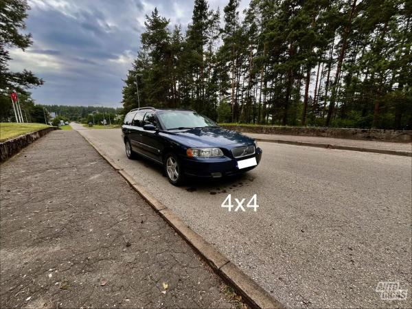 Синий Вольво В70 2006 в Варена, объемом двигателя 2.40 л и пробегом 465 тыс. км за 2380 €, фото 1 на AUTOMOTO.COM.LV