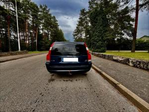 Blue Volvo V70 2006 in Varena, with an engine capacity of 2.40 L and mileage of 465 thousand km for 2380 €, photo 8 on AUTOMOTO.COM.LV
