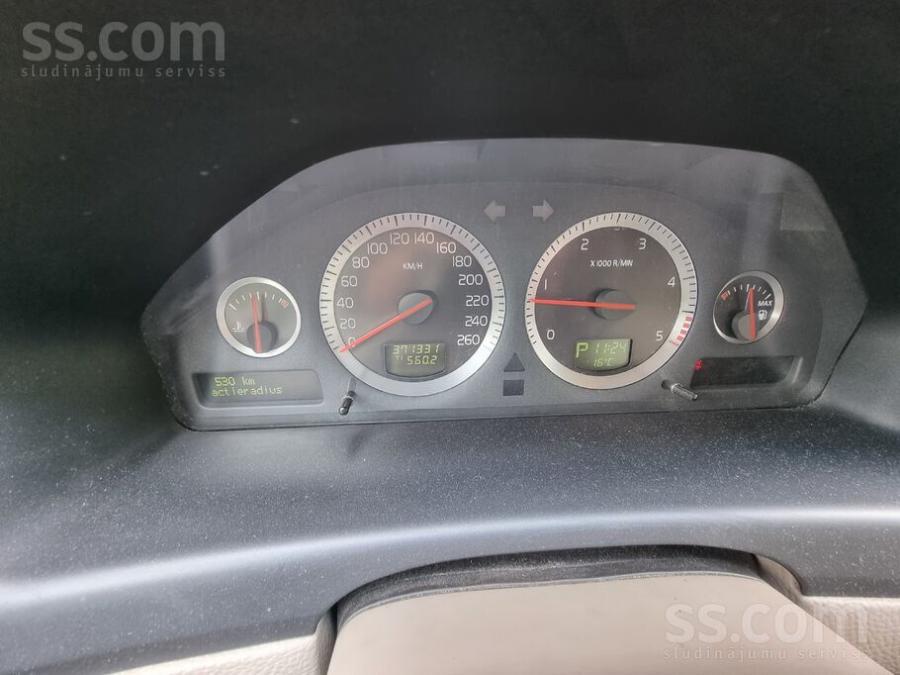 Синий Вольво В70 2006 в Добеле, объемом двигателя 2.40 л и пробегом 372 тыс. км за 2400 €, фото 10 на AUTOMOTO.COM.LV