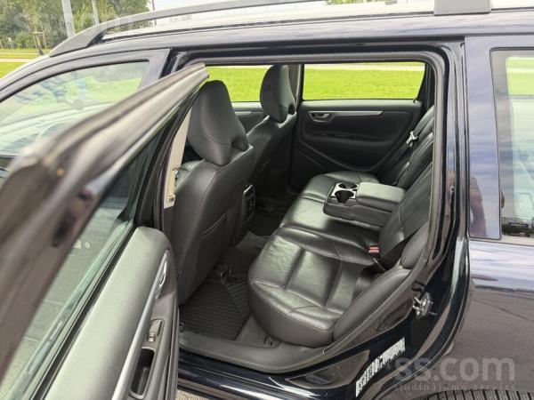 Zils Volvo V70 2006 Rīga, ar dzinēja tilpumu 2.40 L un nobraukumu 309 tūkst. km par 2700 €, foto 7 vietnē AUTOMOTO.COM.LV