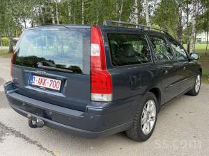 Blue Volvo V70 2006 in Riga, with an engine capacity of 2.40 L and mileage of 286 thousand km for 3150 €, photo 7 on AUTOMOTO.COM.LV