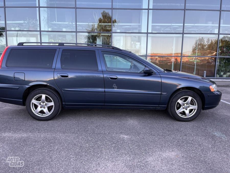 Zils Volvo V70 2006 Varėna, ar dzinēja tilpumu 2.40 L un nobraukumu 465 tūkst. km par 2000 €, foto 4 vietnē AUTOMOTO.COM.LV