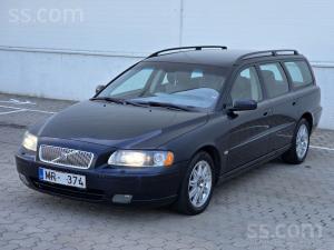 Blue Volvo V70 2006 in Riga, with an engine capacity of 2.40 L and mileage of 369 thousand km for 2800 €, photo 5 on AUTOMOTO.COM.LV