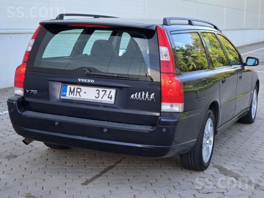 Blue Volvo V70 2006 in Riga, with an engine capacity of 2.40 L and mileage of 369 thousand km for 2800 €, photo 10 on AUTOMOTO.COM.LV
