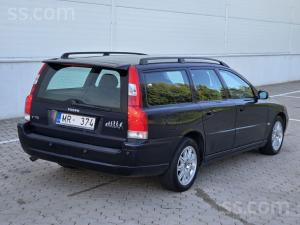 Blue Volvo V70 2006 in Riga, with an engine capacity of 2.40 L and mileage of 369 thousand km for 2800 €, photo 11 on AUTOMOTO.COM.LV