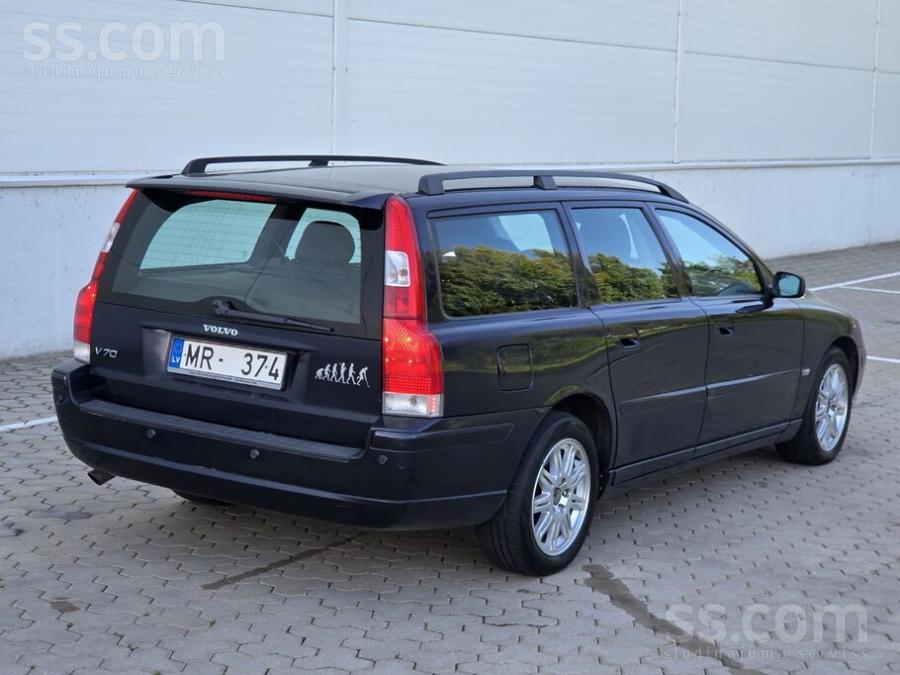 Blue Volvo V70 2006 in Riga, with an engine capacity of 2.40 L and mileage of 369 thousand km for 2800 €, photo 11 on AUTOMOTO.COM.LV
