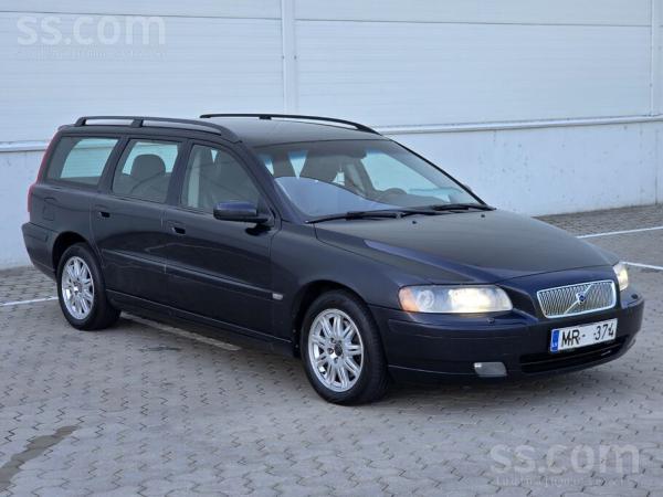 Синий Вольво В70 2006 в Рига, объемом двигателя 2.40 л и пробегом 369 тыс. км за 2800 €, фото 6 на AUTOMOTO.COM.LV