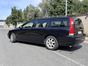 Zils Volvo V70 2006 Rīga, ar dzinēja tilpumu 2.40 L un nobraukumu 318 tūkst. km par 2550 €, foto 6 vietnē AUTOMOTO.COM.LV