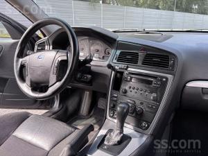 Zils Volvo V70 2006 Rīga, ar dzinēja tilpumu 2.40 L un nobraukumu 318 tūkst. km par 2550 €, foto 13 vietnē AUTOMOTO.COM.LV