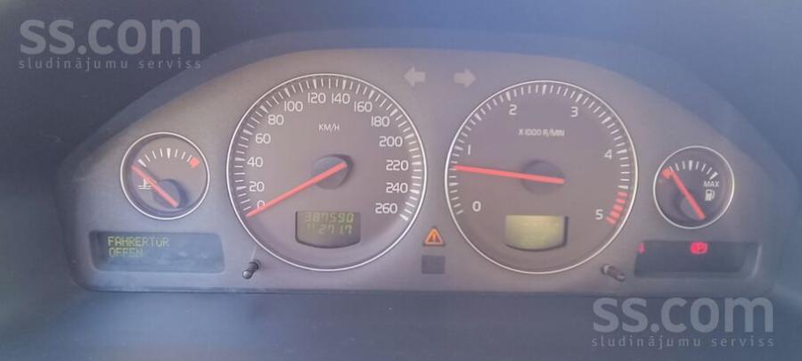 Zils Volvo V70 2006 Tukums, ar dzinēja tilpumu 2.40 L un nobraukumu 388 tūkst. km par 1999 €, foto 7 vietnē AUTOMOTO.COM.LV