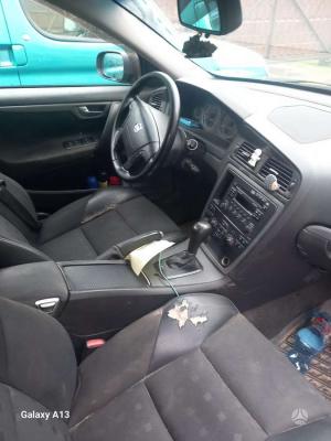 Zils Volvo V70 2006 Viļņa, ar dzinēja tilpumu 2.40 L un nobraukumu 478 tūkst. km par 1350 €, foto 3 vietnē AUTOMOTO.COM.LV